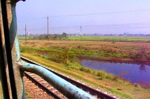 Why Trains are my Favourite Way to Travel India – Andy's World Journeys