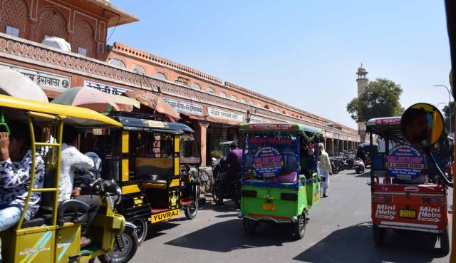 Revenge of the Tuk-Tuk! – Andy Roams