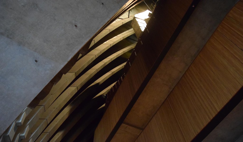 A Tour of the Sydney Opera House – Andy Roams