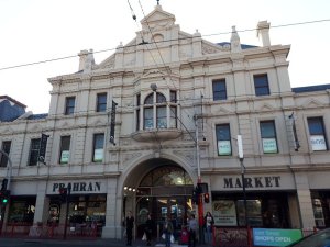 Around Melbourne – Chapel Street and Chapel Street Bazaar – Andy Roams