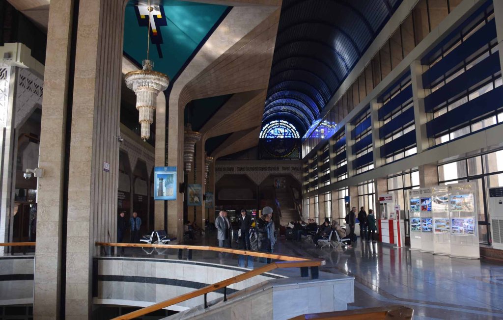 Train Journeys – Samarkand to Bukhara (Uzbekistan) – Andy's World Journeys