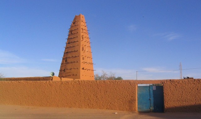 Agadez – Town in the Sahara – Andy's World Journeys