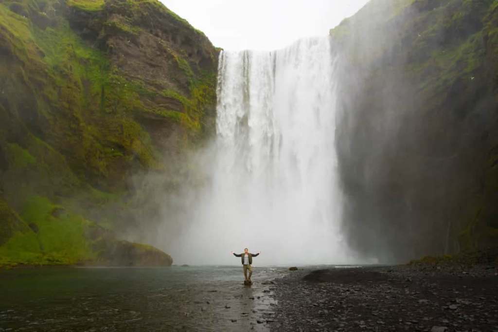 Exclusive Interview with intrepid Vlogger – Gino Pop – Andy's World ...