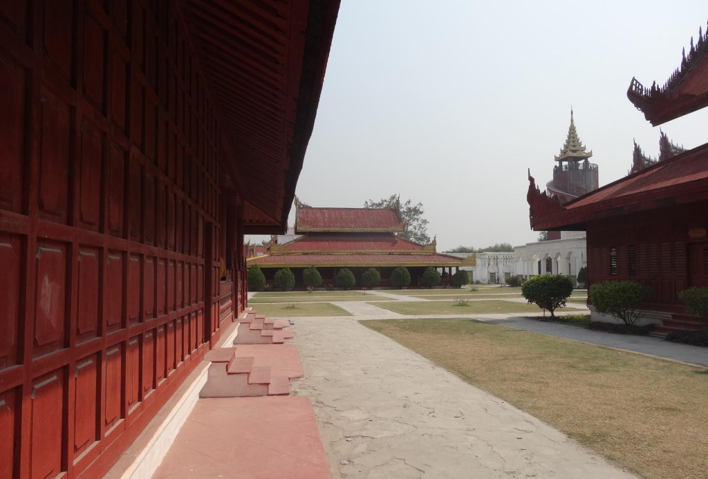 A Tour of Mandalay – Through My Lens – Andy Roams